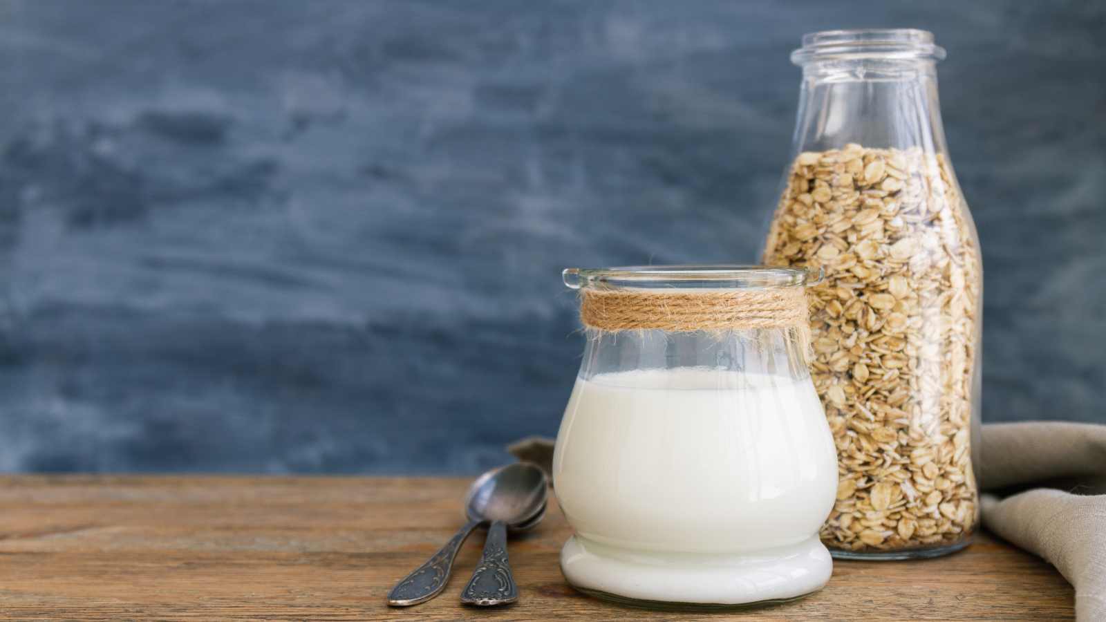 Oat Milk Benefits and Side Effects (Quick Facts) - Health Makes You