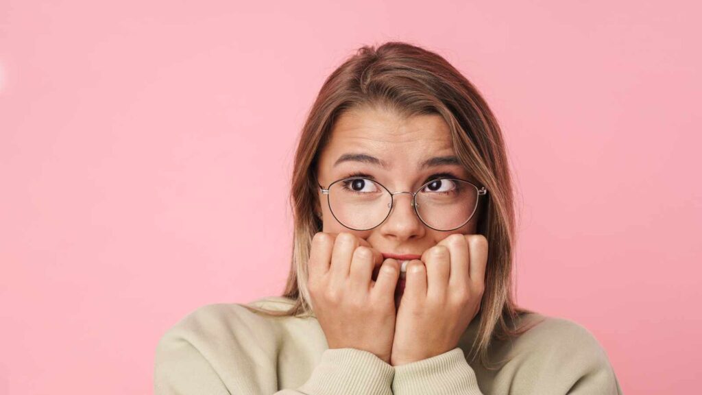 15 Irrational Fears All Women Have but Never Admit - Health Makes You